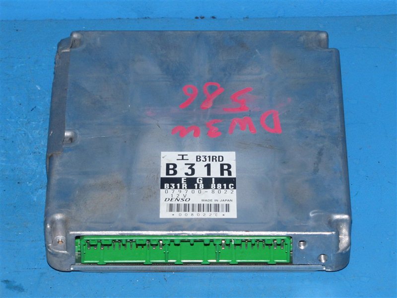 Блок управления Mazda Demio кузов DW3W двигатель B3 год 1997 номер B31R ...